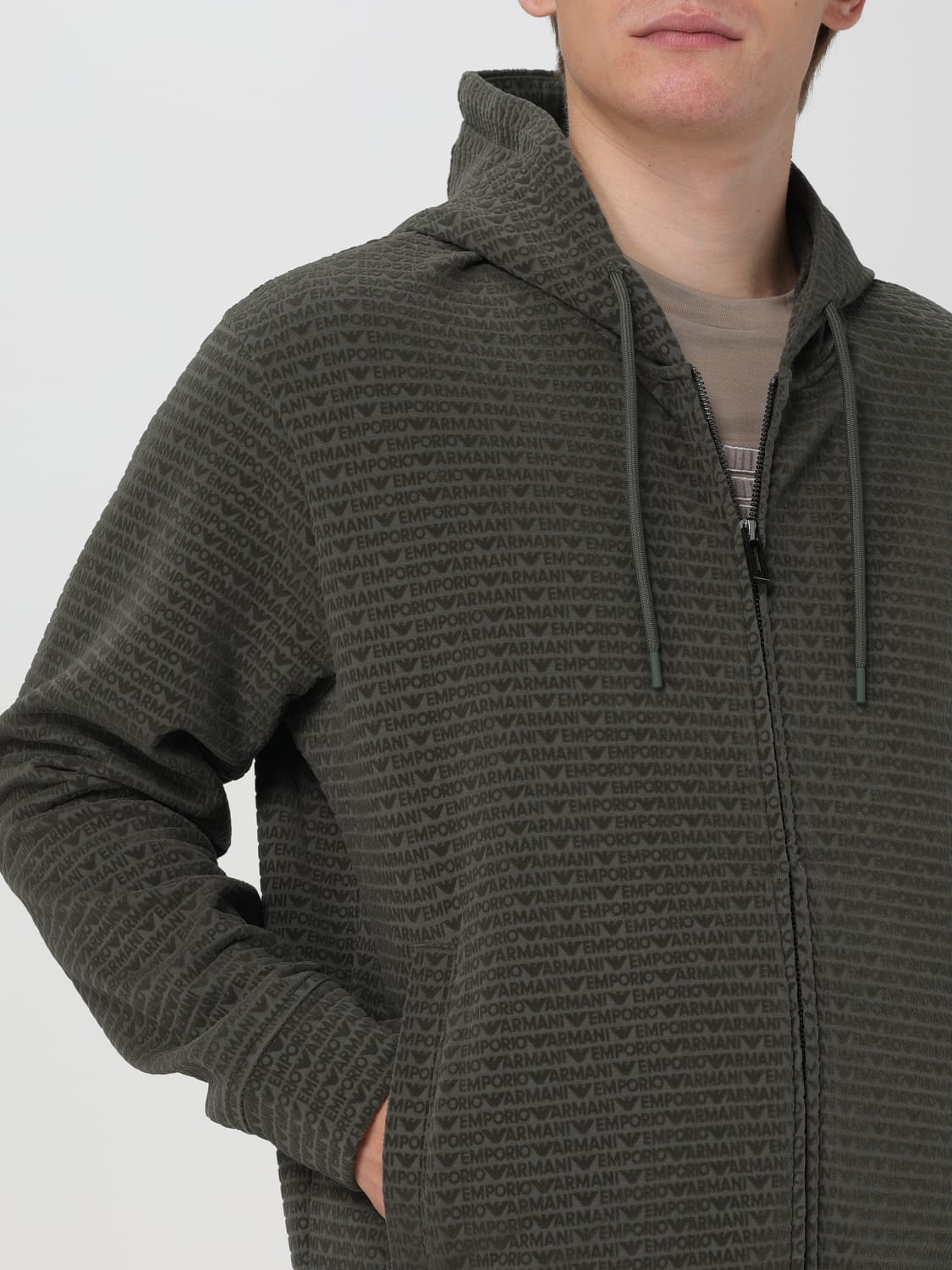 EMPORIO ARMANI Sweatshirt homme Vert Militaire Sweatshirt Emporio Armani 6D1MB01JHSZ en ligne sur GIGLIO.COM