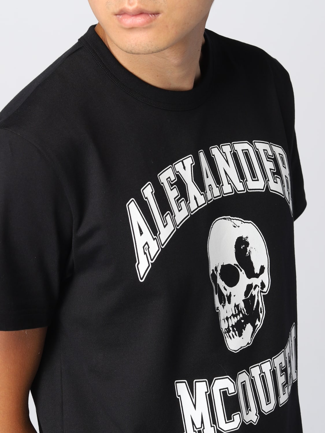 ALEXANDER MCQUEEN: cotton T-shirt with contrasting print ALEXANDER MCQUEEN: cotton T-shirt with contrasting print