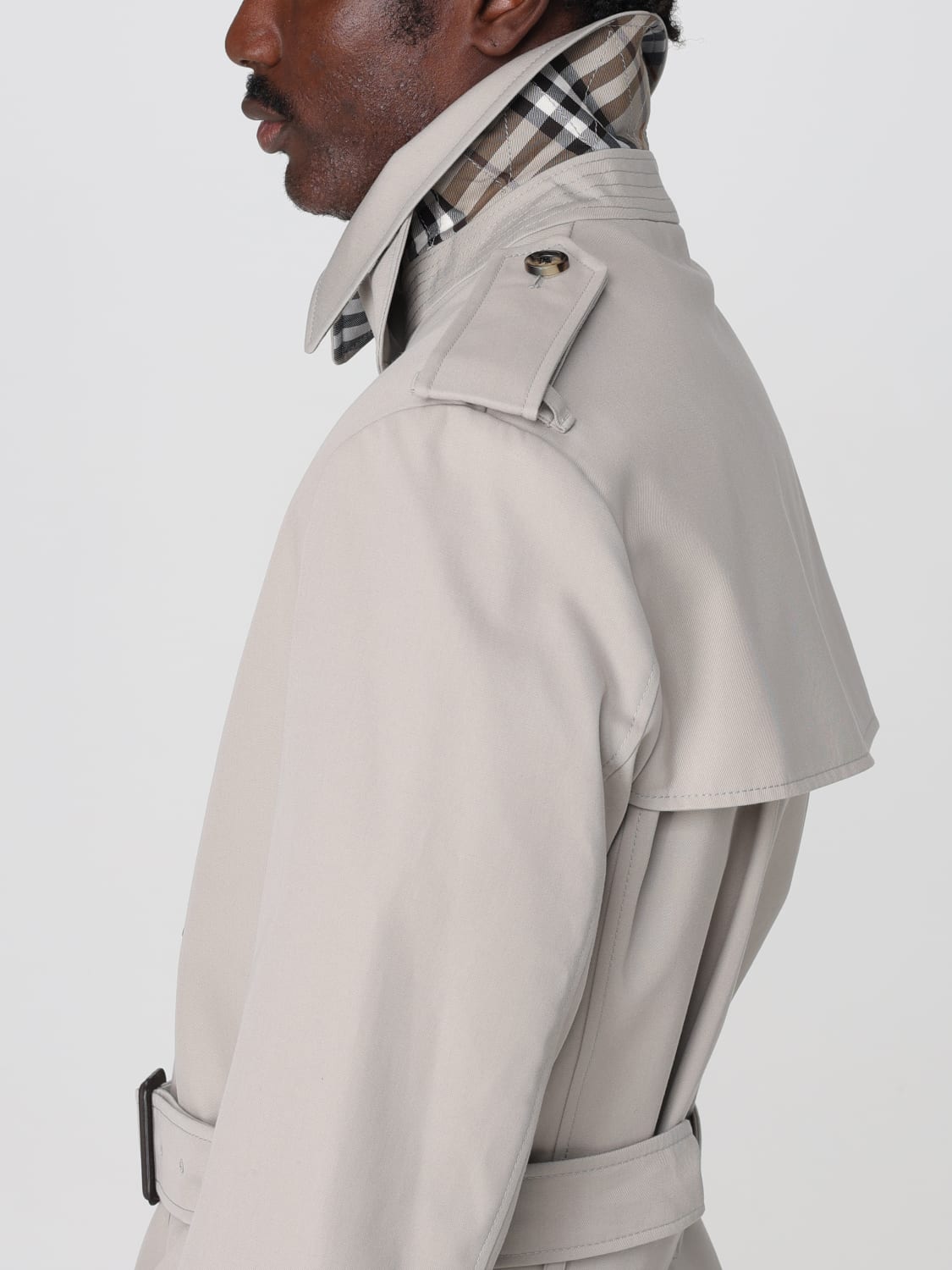 BURBERRY: Trench coat men - Black | Burberry jacket 8101309 online at GIGLIO.COM